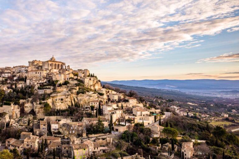 Gordes Travel Guide: Tips for Visiting Gordes - France Travel Blog